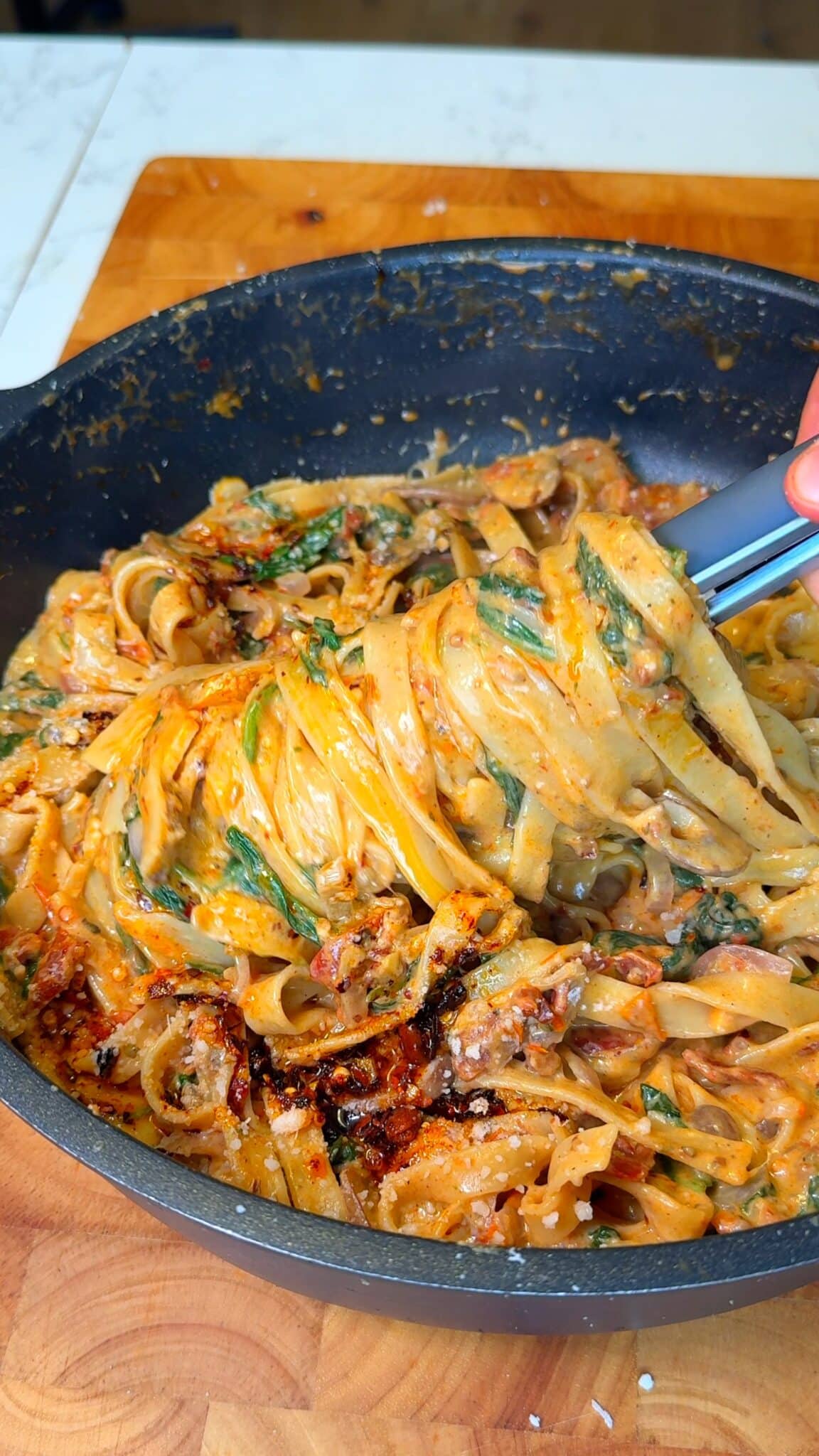 Creamy One Pan Mushroom Pasta With Spinach & Sun Dried Tomatoes | Dr. Vegan